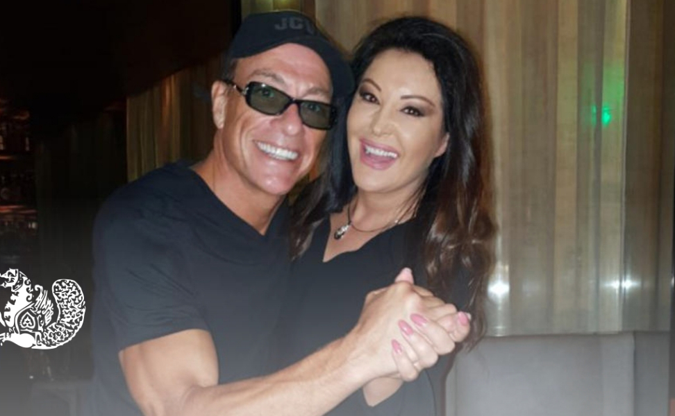 „Изгледаш прекрасно“: Жан-Клод ван Дам јавно ѝ се додворуваше на ...